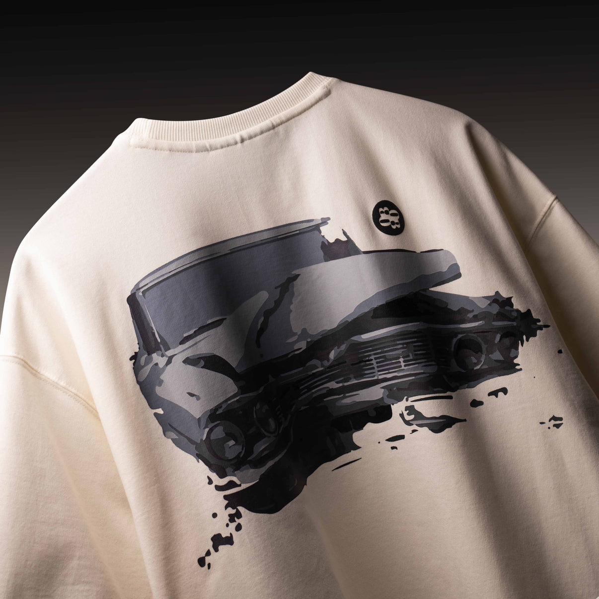 THE WHITE CRASH T-SHIRT - Oversized Unisex T-Shirt – BLUORNG